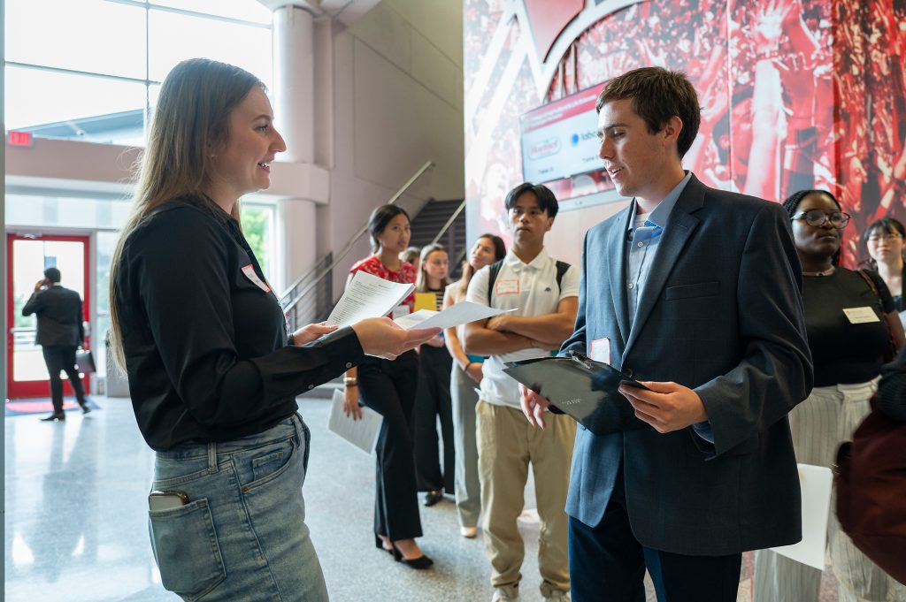 Fall career fair registrations are now open – Office of Business ...